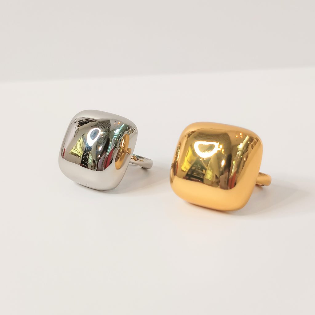 Anillo chunky en forma de cuadrado – Tumma Accesorios